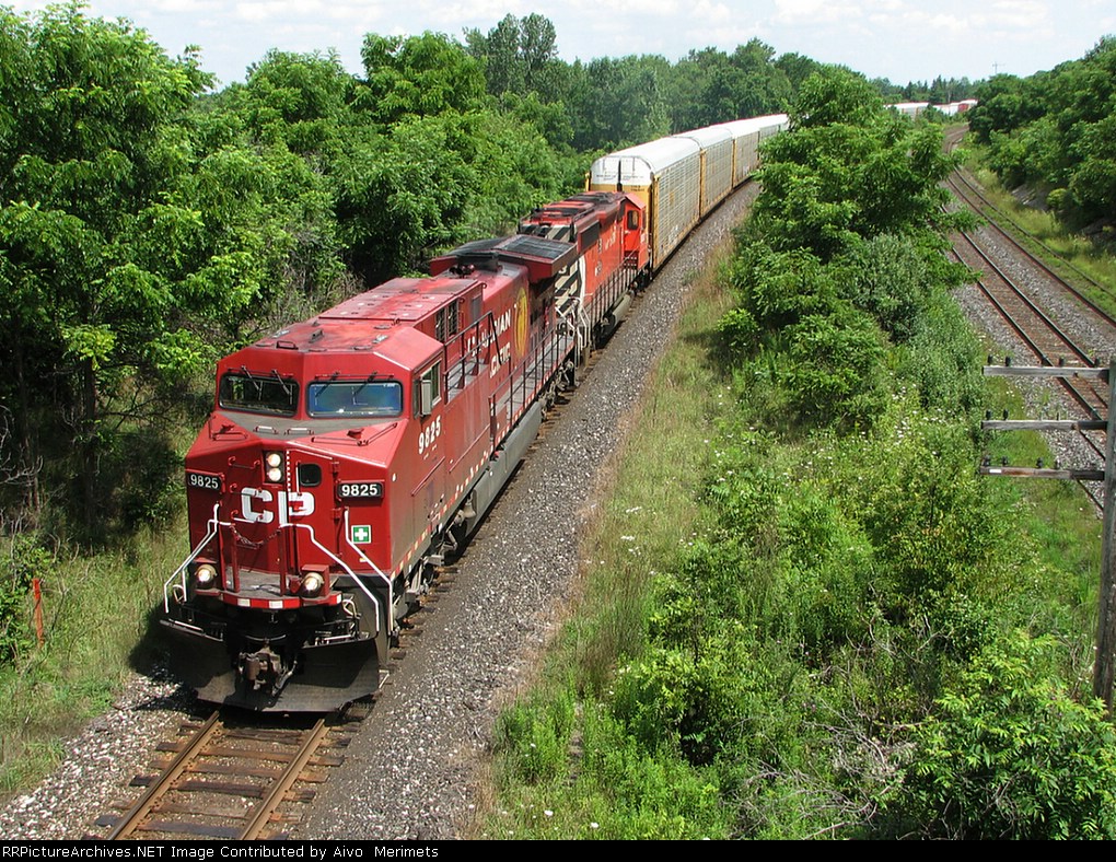 CP 9825 at Lobo Siding.